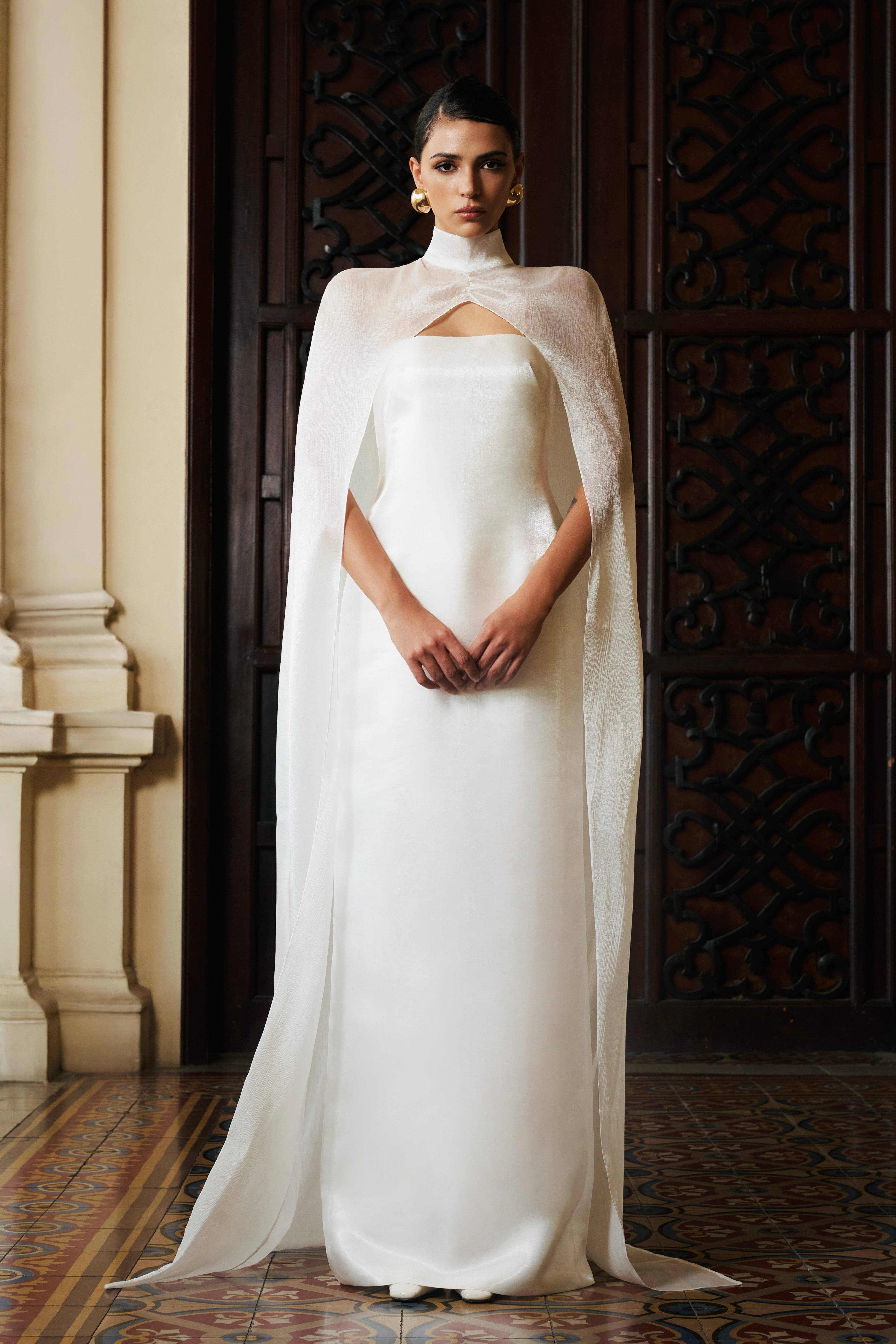 Women's Suong Trapezoid High Neck Organza Floor Length Cape XS/S/M/L/XL ...